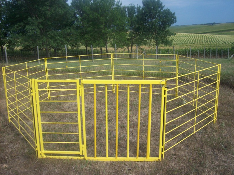 Creep Pens | Mountainview Machine | Livestock Equipment